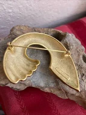 Vintage | Jewelry | Vintage Casual Corner Gold Tone Curved Sculptural ...